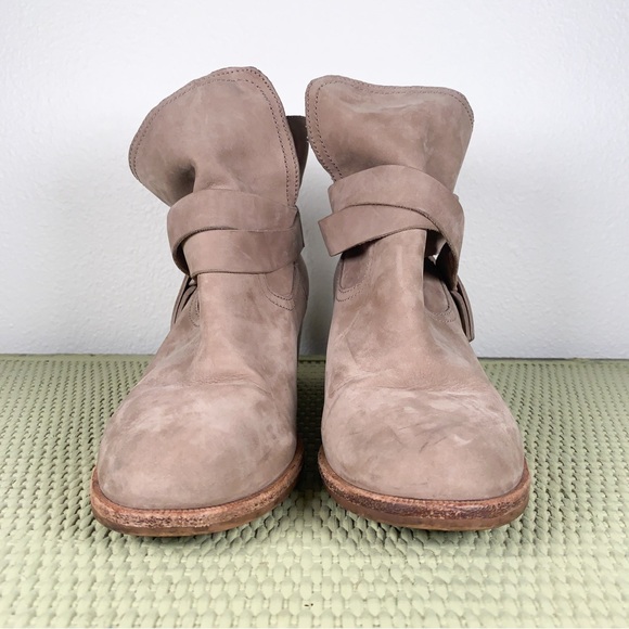 UGG | Shoes | Ugg Elora Block Heel Booties Size 9 Gray | Poshmark